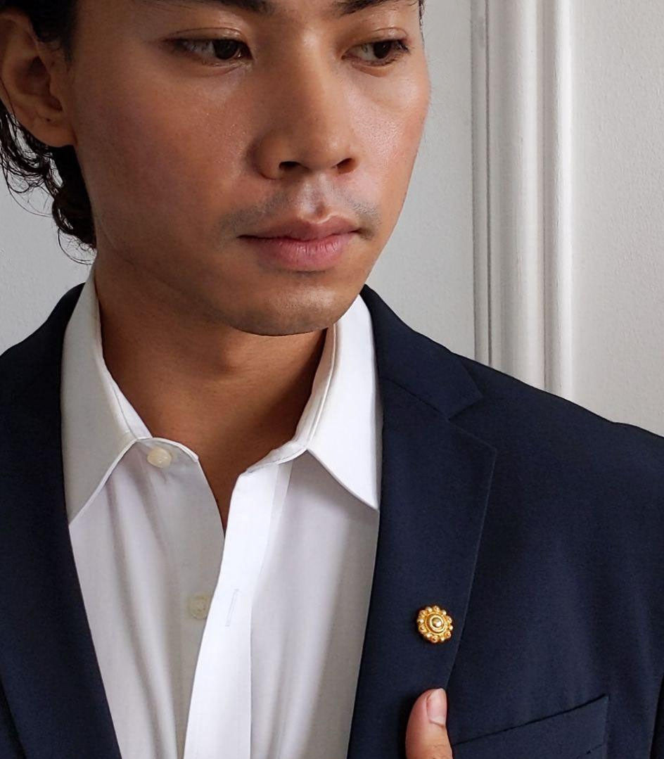 Bernie Gold Filigree Suit Lapel Pin – Sinta & Co.
