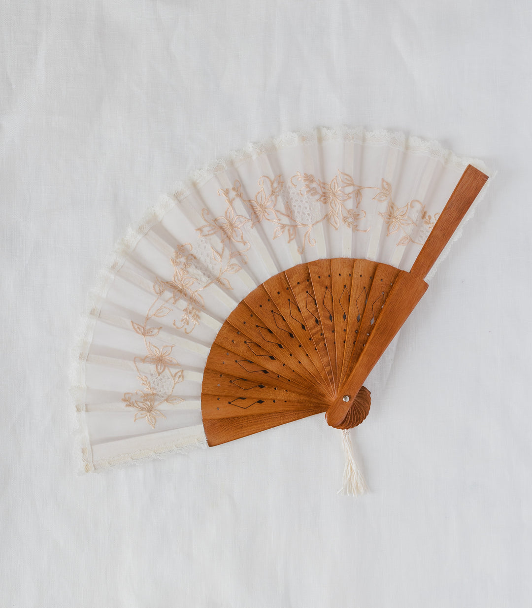Pamaypay Filipino Hand Fan – Sinta & Co.